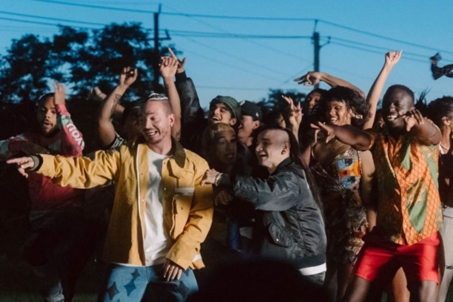 IN DA GETTO – J BALVIN FEAT. SKRILLEX – Digital 94.9 FM